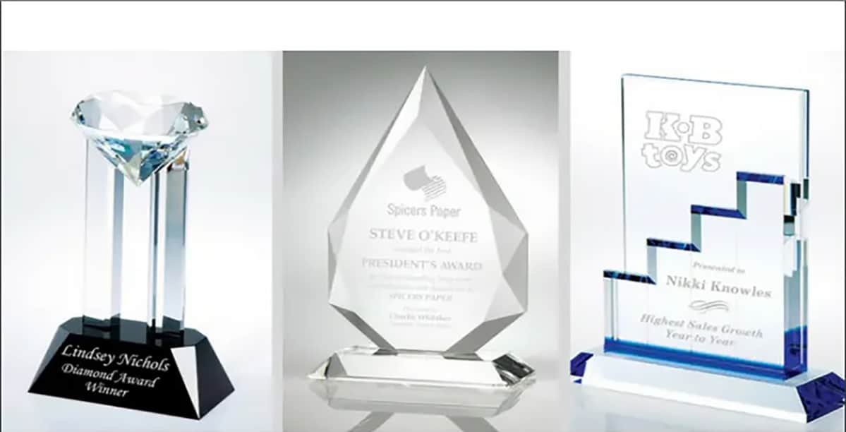 Acrylic Plexiglass Shield for Safe and Stylish Business